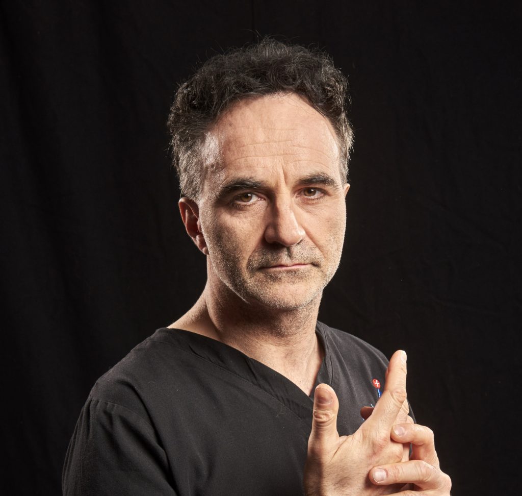 shot_01_131-1 - Professor Noel Fitzpatrick
